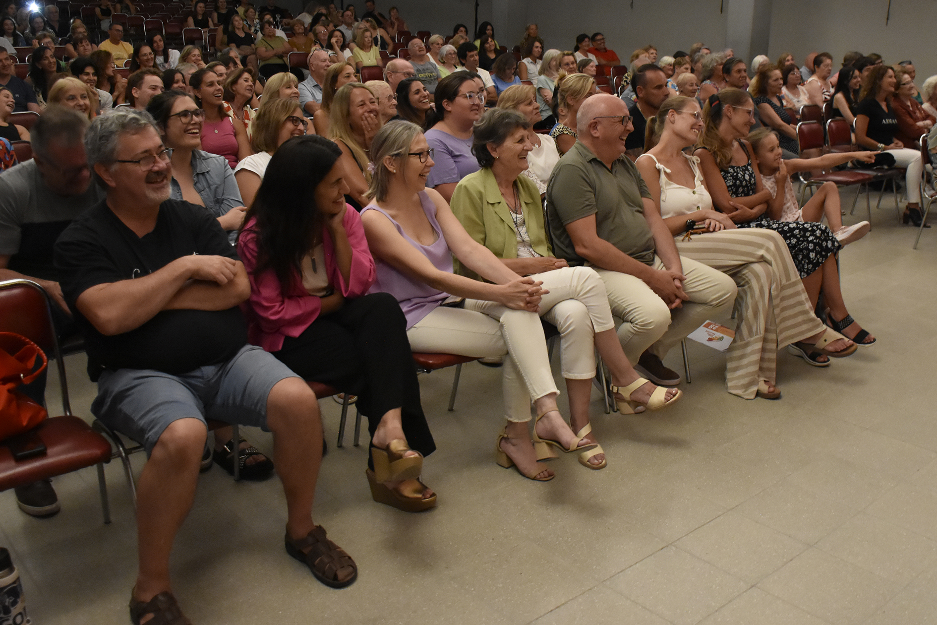 ‘Teatro para la calor’: así se vivió la primera noche | Municipalidad ... ‘Teatro para la calor’: así se vivió la primera noche | Municipalidad ...